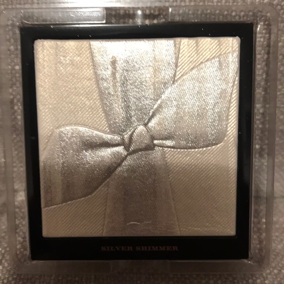 Burberry | Makeup | Burberry Cosmetics Highlighter | Poshmark